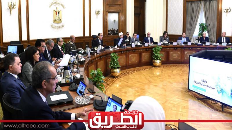 مدبولي إصدار الرخصة الذهبية من مجلس الوزراء لتيسير جو الاستثمار
