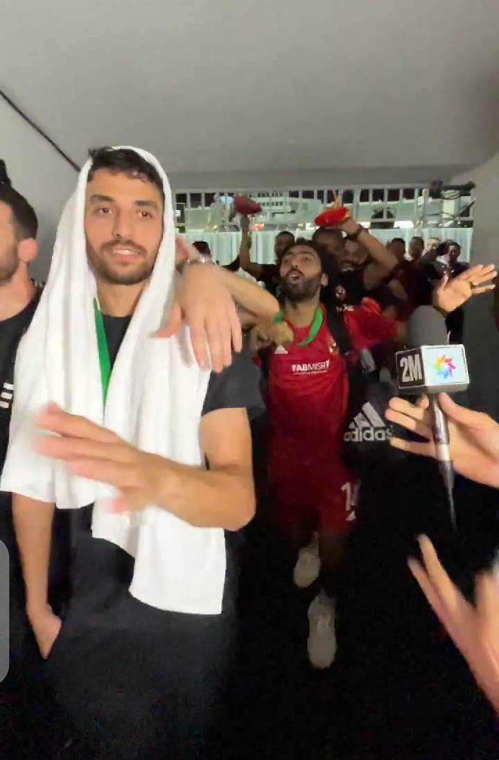 «سطلانة».. حكاية أغنية احتفل بها لاعبو الأهلي بعد التتويج بلقب دوري ...