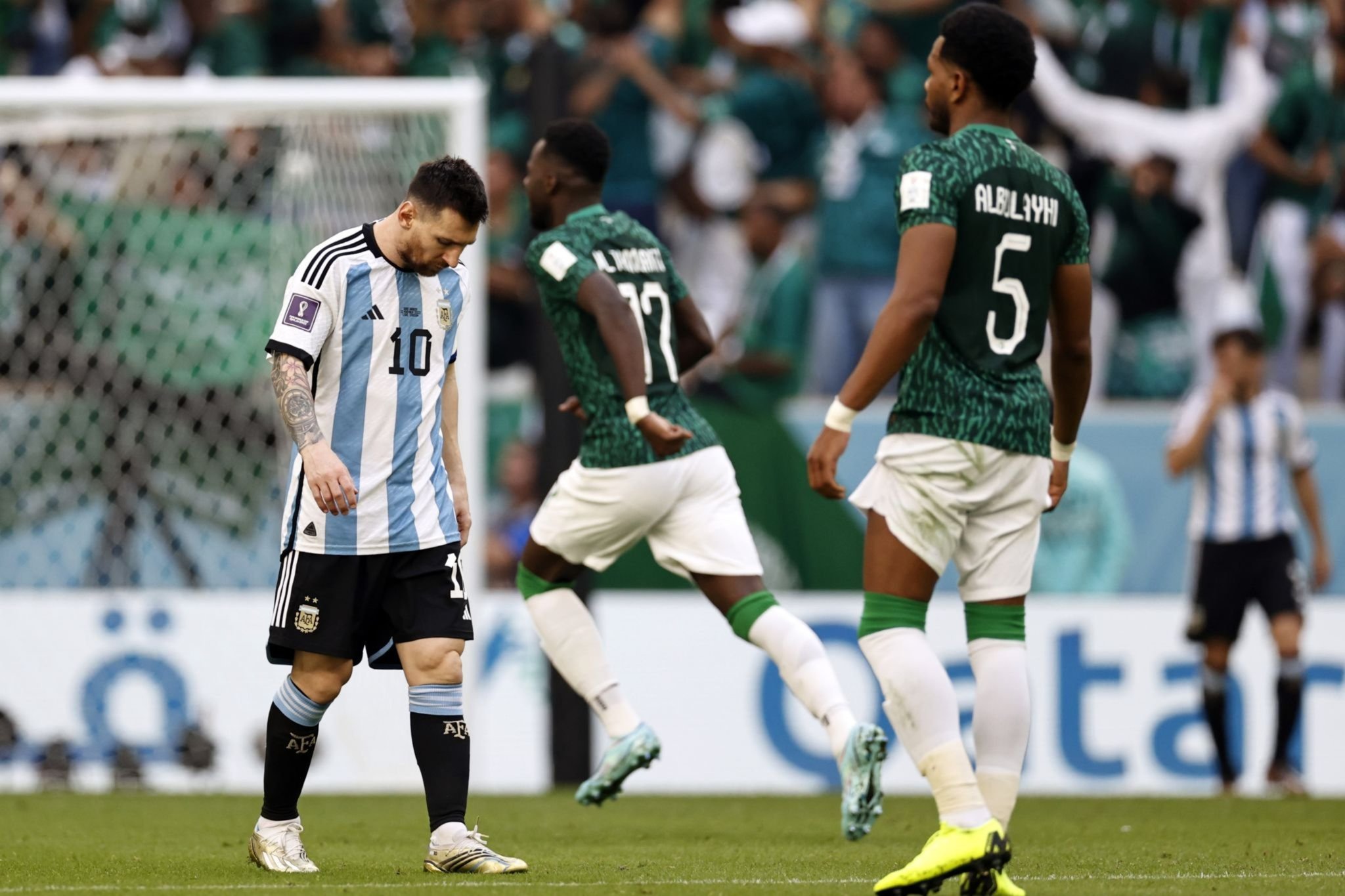 الأرجنتين ضد السعودية 5 دقائق أسقطت أسرة ”ميسي” في لعنة المرض بكأس
